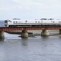 キヤE193系「East i-D」が札幌へ｜鉄道ニュース｜2009年6月13日掲載｜鉄道ファン・railf.jp