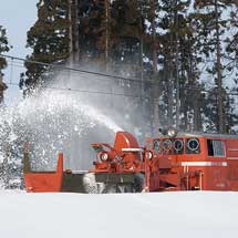 DD14 327が秋田総合車両センターから出場｜鉄道ニュース｜2013年7月3日掲載｜鉄道ファン・railf.jp