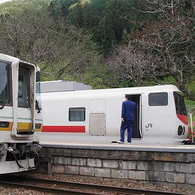 キヤE193系「East i-D」，会津鉄道線へ入線｜鉄道ニュース｜2009年05月13日掲載｜鉄道ファン・railf.jp
