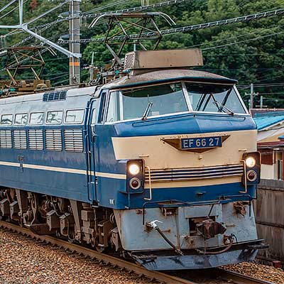 DD200-5の甲種輸送をEF66 27がけん引｜鉄道ニュース｜2019年10月24日掲載｜鉄道ファン・railf.jp