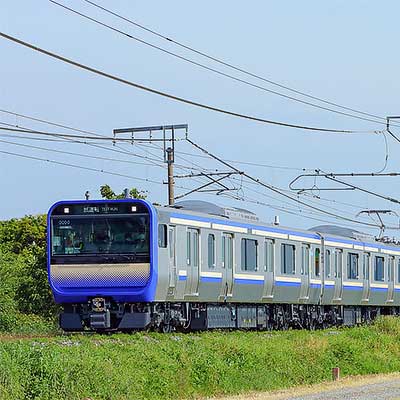 新車速報 JR東日本 房総・鹿島エリア向け新形車両E131系／JR東日本 横須賀・総武快速線用E235系｜鉄道ファン2020年8月号｜鉄道ファン・railf.jp