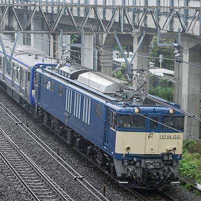 E235系1000番台J-01編成が配給輸送される｜鉄道ニュース｜2020年6月20日掲載｜鉄道ファン・railf.jp