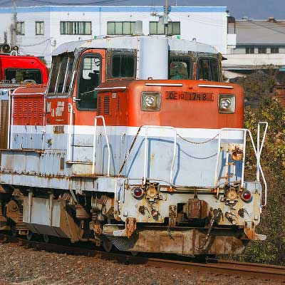 岡山機関区のDE10形が甲種輸送される｜鉄道ニュース｜2022年1月16日掲載｜鉄道ファン・railf.jp