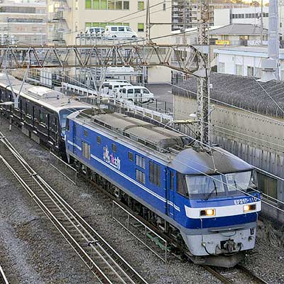 相鉄20000系20107編成が甲種輸送される｜鉄道ニュース｜2022年1月23日掲載｜鉄道ファン・railf.jp