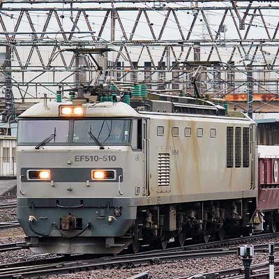 EF510-510が赤ホキ列車をけん引｜鉄道ニュース｜2022年3月27日掲載｜鉄道ファン・railf.jp