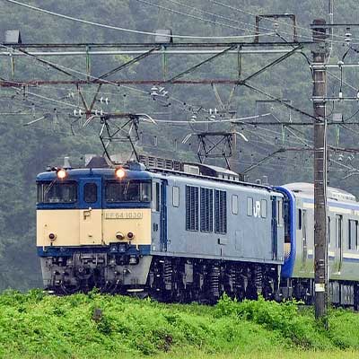 E235系1000番代J-17編成が配給輸送される｜鉄道ニュース｜2022年8月31日掲載｜鉄道ファン・railf.jp