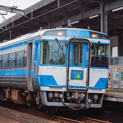 特急“いしづち”3号・4号・7号・8号をキハ185系が代走｜鉄道ニュース｜2022年9月18日掲載｜鉄道ファン・railf.jp