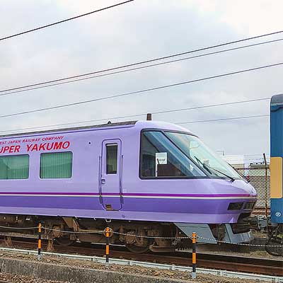 クロ380-7が「スーパーやくも」色に｜鉄道ニュース｜2023年2月16日掲載｜鉄道ファン・railf.jp