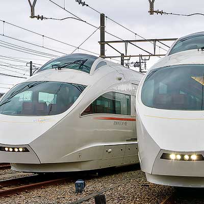 小田急50000形「VSE」2編成による団臨運転｜鉄道ニュース｜2023年9月24日掲載｜鉄道ファン・railf.jp