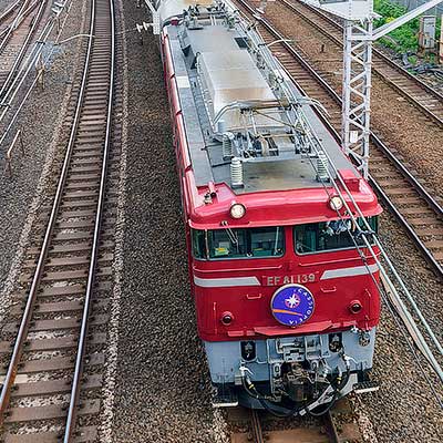 「カシオペア紀行」をEF81 139がけん引｜鉄道ニュース｜2023年10月1日掲載｜鉄道ファン・railf.jp