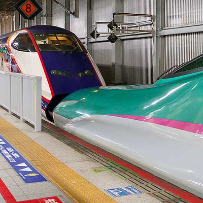 E5系とE3系2000番代が併結試運転を実施｜鉄道ニュース｜2023年10月17日掲載｜鉄道ファン・railf.jp