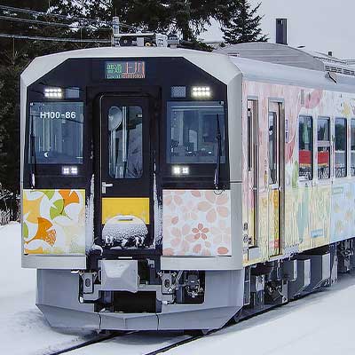 H100-86（根室線ラッピング）が営業運転を開始｜鉄道ニュース｜2024年2月16日掲載｜鉄道ファン・railf.jp
