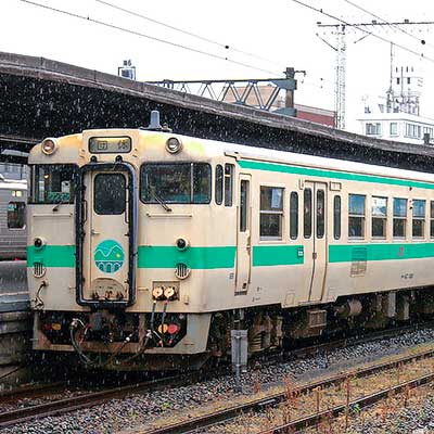 キハ147形による団臨運転｜鉄道ニュース｜2024年4月21日掲載｜鉄道ファン・railf.jp