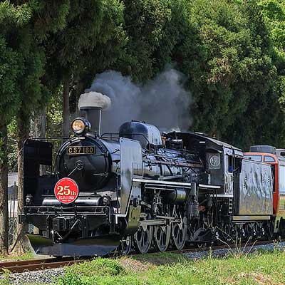 “SLばんえつ物語”に25周年ヘッドマーク｜鉄道ニュース｜2024年4月30日掲載｜鉄道ファン・railf.jp