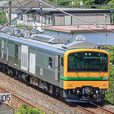 E493系がキハE130形の配給輸送をけん引｜鉄道ニュース｜2024年5月17日掲載｜鉄道ファン・railf.jp