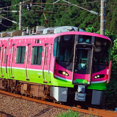 ハピラインふくい521系HF10編成が2本目の特別カラーに｜鉄道ニュース｜2024年7月8日掲載｜鉄道ファン・railf.jp