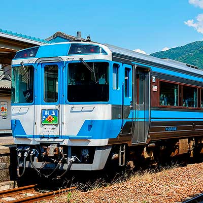 キロハ186-2「ゆうゆうアンパンマンカー」が営業運転を再開 〜アンパンマン特別仕様ヘッドマークも新デザインに〜｜鉄道ニュース｜2024年7月21日掲載｜鉄道ファン・railf.jp