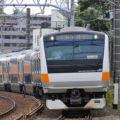 中央快速線用E233系グリーン車4両の試運転が行なわれる｜鉄道ニュース｜2024年9月26日掲載｜鉄道ファン・railf.jp