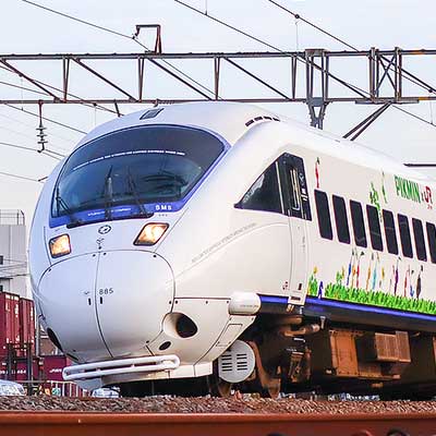 885系「ピクミントレイン」の運転開始｜鉄道ニュース｜2024年12月8日掲載｜鉄道ファン・railf.jp