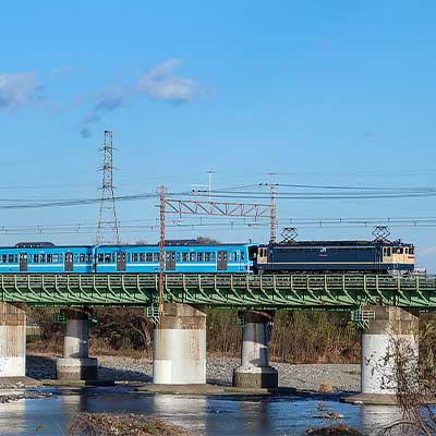 西武多摩川線新101系の交換が行なわれる｜鉄道ニュース｜2024年12月16日掲載｜鉄道ファン・railf.jp