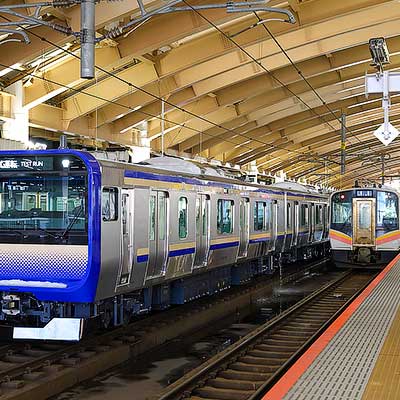 E235系1000番代J-43編成が試運転を実施｜鉄道ニュース｜2025年1月30日掲載｜鉄道ファン・railf.jp