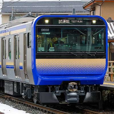 E235系1000番代J-44編成が試運転を実施｜鉄道ニュース｜2025年2月19日掲載｜鉄道ファン・railf.jp