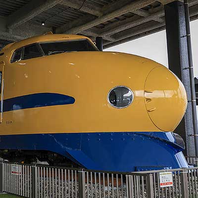 「ドクターイエロー」922-26がトレインパーク白山に移設・展示開始｜鉄道ニュース｜2025年6月24日掲載｜鉄道ファン・railf.jp