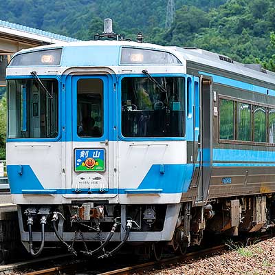「ゆうゆうアンパンマンカー」が夏休み期間中，毎日運転を開始｜鉄道ニュース｜2025年7月22日掲載｜鉄道ファン・railf.jp