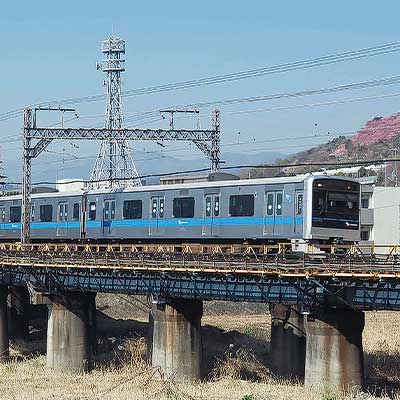 シリーズ知見乗写 今もっとも輝いているベテラン車両たち17 小田急3000形｜鉄道ファン2025年7月号｜鉄道ファン・railf.jp